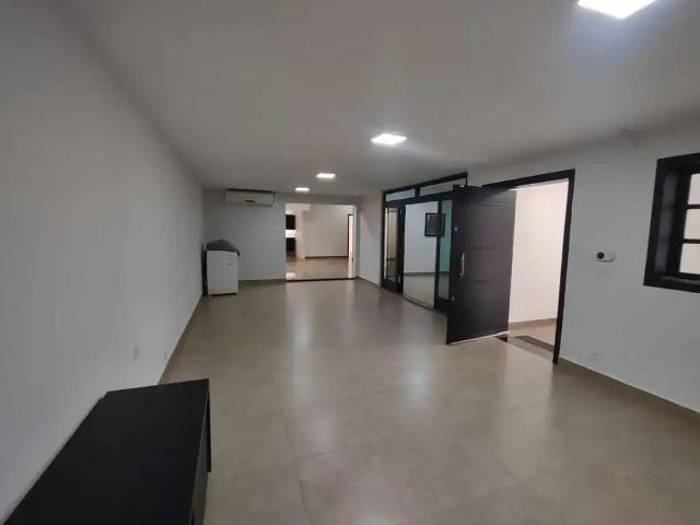 Casa / Sobrado Comercial para Venda em Bauru/SP Vila Guedes de Azevedo 3 Quartos