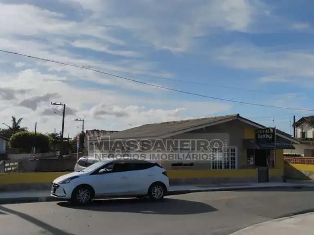 Casa / Sobrado Comercial para Venda em Balneário Barra do Sul/SC Centro 4 Quartos