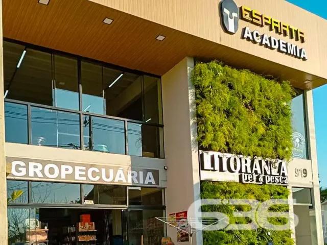 Casa / Sobrado Comercial para Venda em Balneário Piçarras/SC Itacolomi 2 Quartos