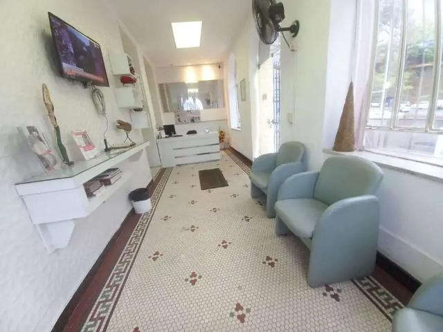 Casa / Sobrado Comercial para Venda em Belo Horizonte/MG Funcionários 14 Quartos