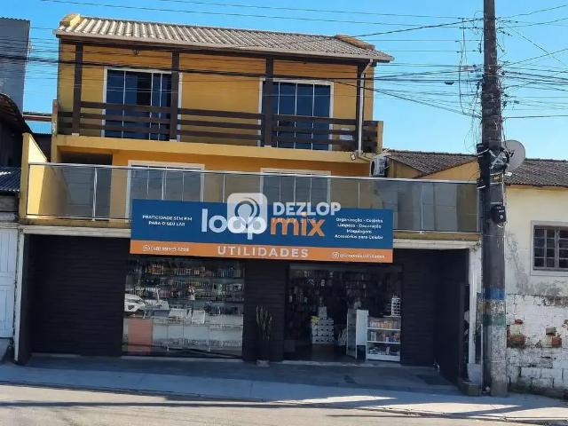Casa / Sobrado Comercial para Venda em Biguaçu/SC Bom Viver 5 Quartos
