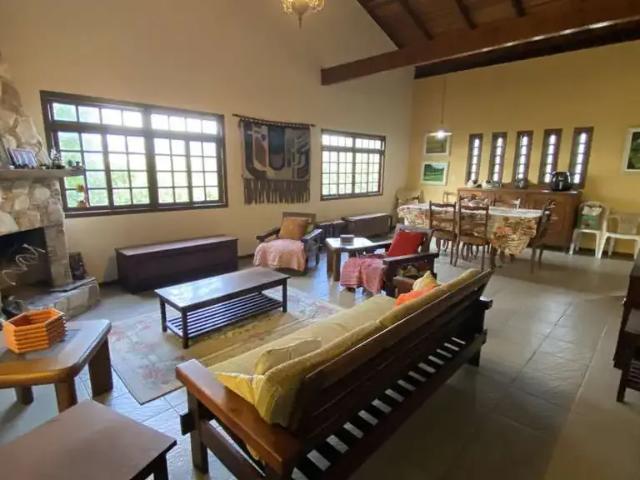 Casa / Sobrado Comercial para Venda em Blumenau/SC Água Verde 6 Quartos