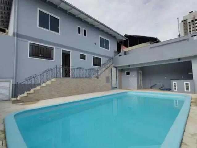 Casa / Sobrado Comercial para Venda em Blumenau/SC Escola Agrícola 4 Quartos