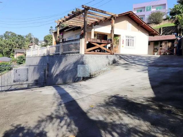 Casa / Sobrado Comercial para Venda em Blumenau/SC Itoupava Norte 6 Quartos