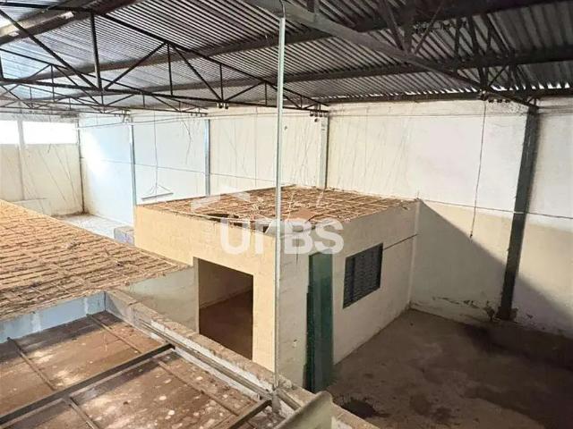 Casa / Sobrado Comercial para Venda em Goiânia/GO Santa Genoveva
