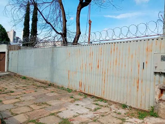 Casa / Sobrado Comercial para Venda em Goiânia/GO Setor Oeste 3 Quartos