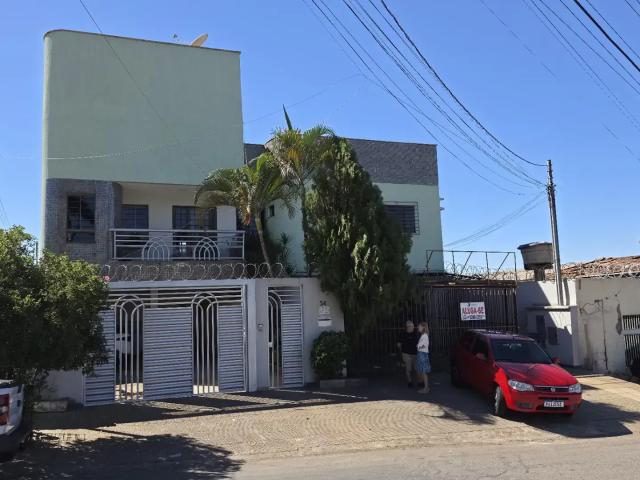 Casa / Sobrado Comercial para Venda em Goiânia/GO Vila João Vaz