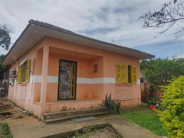 Casa / Sobrado Comercial para Venda em Guaíba/RS Colina 3 Quartos