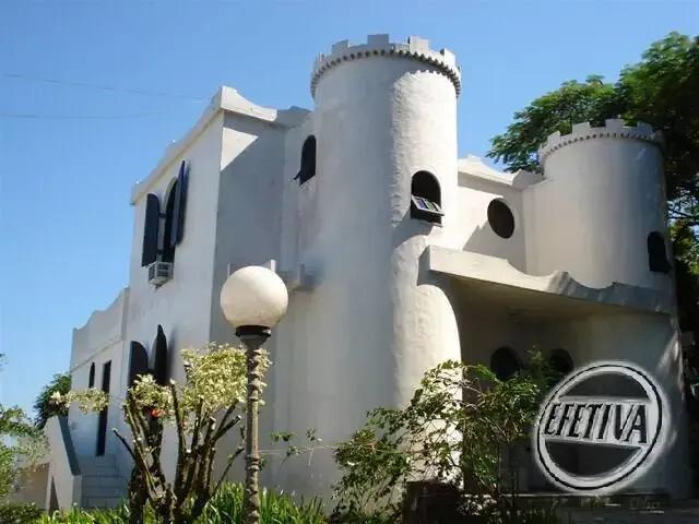 Casa / Sobrado Comercial para Venda em Guaratuba/PR Centro 10 Quartos