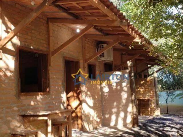 Casa / Sobrado Comercial para Venda em Delfinópolis/MG Águas da Canastra 4 Quartos