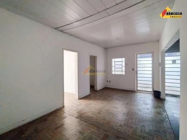 Casa / Sobrado Comercial para Venda em Divinópolis/MG Centro 2 Quartos