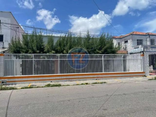 Casa / Sobrado Comercial para Venda em Fortaleza/CE Centro 3 Quartos
