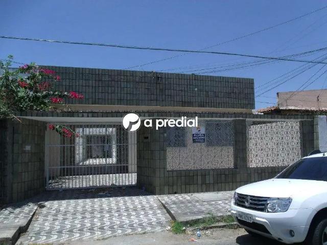 Casa / Sobrado Comercial para Venda em Fortaleza/CE José Bonifácio 5 Quartos