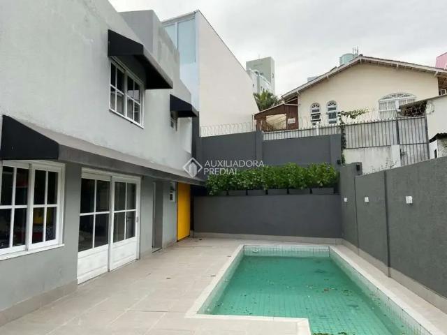 Casa / Sobrado Comercial para Venda em Florianópolis/SC Bom Abrigo 4 Quartos