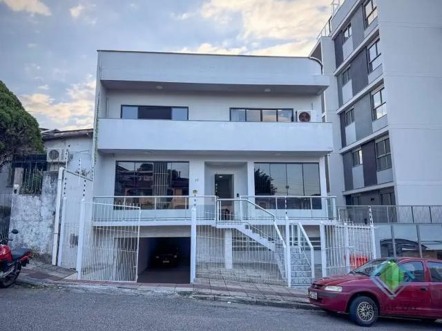 Casa / Sobrado Comercial para Venda em Florianópolis/SC Jardim Atlântico
