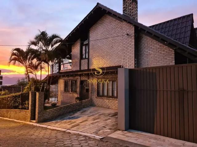 Casa / Sobrado Comercial para Venda em Florianópolis/SC Saco dos Limões 3 Quartos