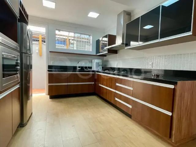 Casa / Sobrado Comercial para Venda em Florianópolis/SC Santa Mônica