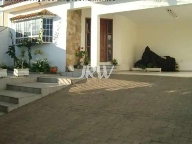 Casa / Sobrado Comercial para Venda em Indaiatuba/SP Vila Suíça 3 Quartos