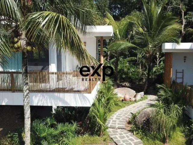 Casa / Sobrado Comercial para Venda em Ilhabela/SP Praia do Veloso