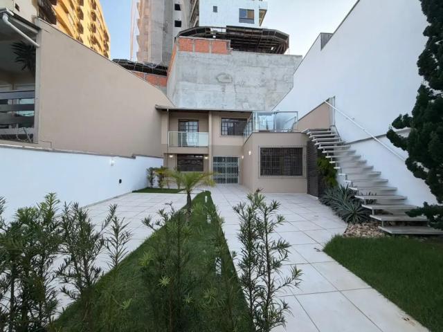 Casa / Sobrado Comercial para Venda em Itajaí/SC Fazenda