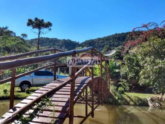 Casa / Sobrado Comercial para Venda em Itajubá/MG Área Rural de Itajubá 3 Quartos