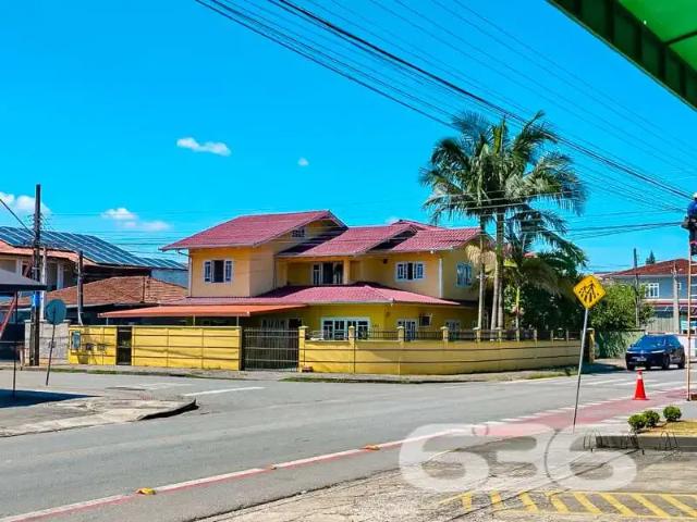 Casa / Sobrado Comercial para Venda em Joinville/SC Aventureiro 6 Quartos