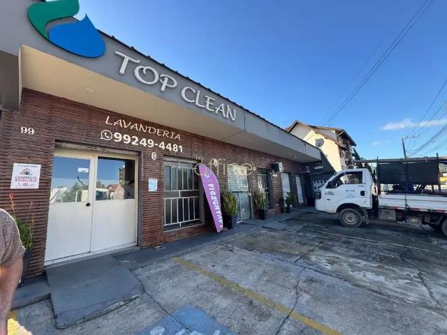 Casa / Sobrado Comercial para Venda em Joinville/SC Bom Retiro 5 Quartos