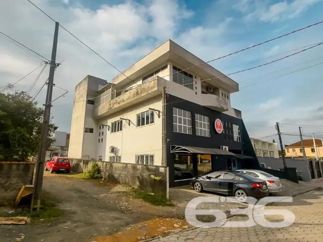 Casa / Sobrado Comercial para Venda em Joinville/SC Floresta 6 Quartos