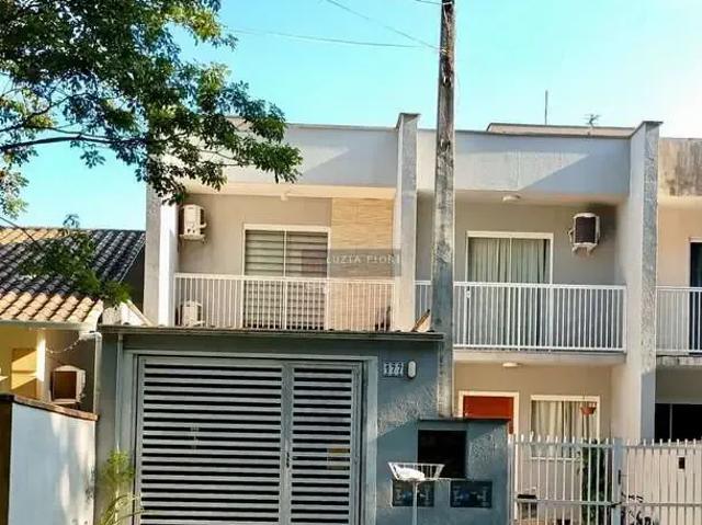Casa / Sobrado Comercial para Venda em Joinville/SC Nova Brasília 2 Quartos