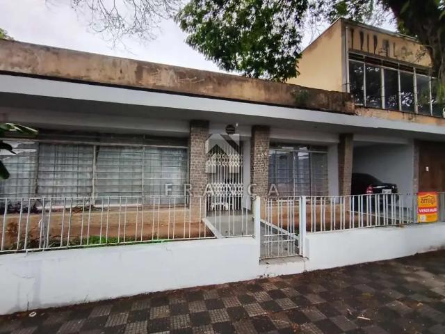 Casa / Sobrado Comercial para Venda em Jacareí/SP Centro 6 Quartos