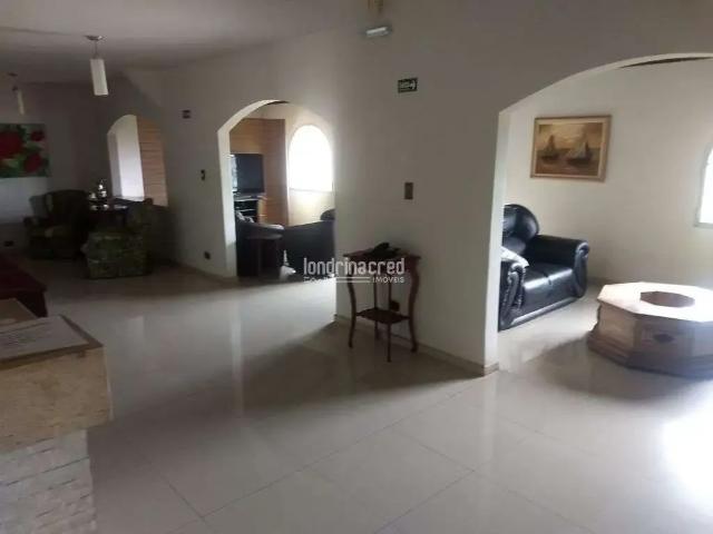 Casa / Sobrado Comercial para Venda em Jacarezinho/PR Centro 25 Quartos