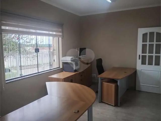 Casa / Sobrado Comercial para Venda em Jundiaí/SP Caxambu 3 Quartos