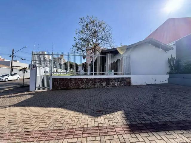 Casa / Sobrado Comercial para Venda em Londrina/PR Dom Bosco
