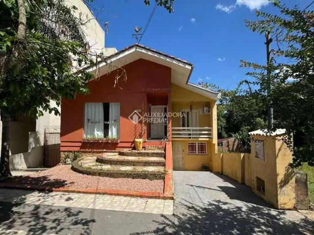 Casa / Sobrado Comercial para Venda em Lajeado/RS Centro 4 Quartos