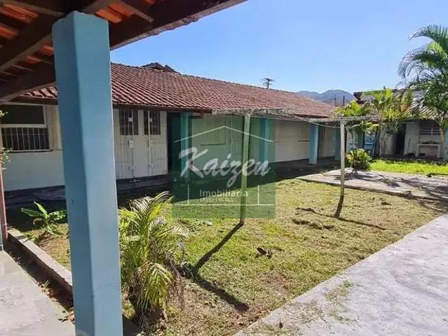 Casa / Sobrado Comercial para Venda em Mongaguá/SP Vila Atlântica 6 Quartos