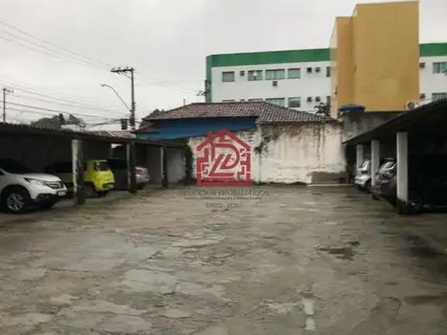 Casa / Sobrado Comercial para Venda em Macaé/RJ Centro