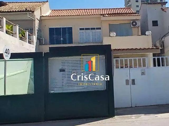 Casa / Sobrado Comercial para Venda em Macaé/RJ Praia Campista 2 Quartos