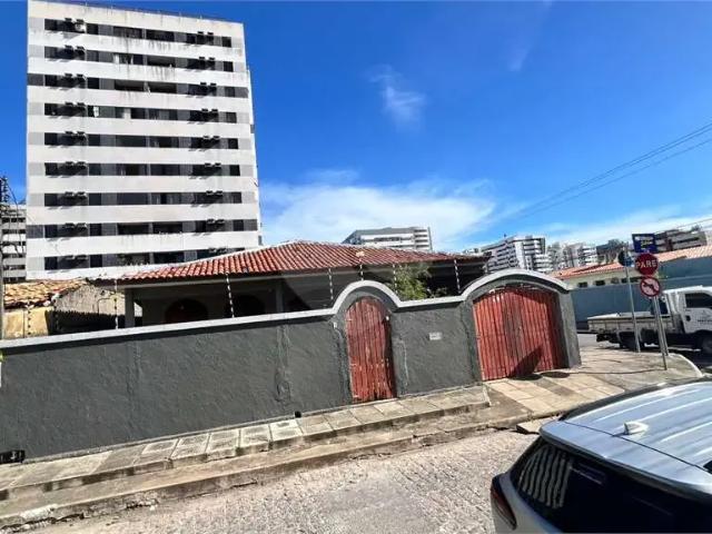 Casa / Sobrado Comercial para Venda em Maceió/AL Jatiúca 4 Quartos