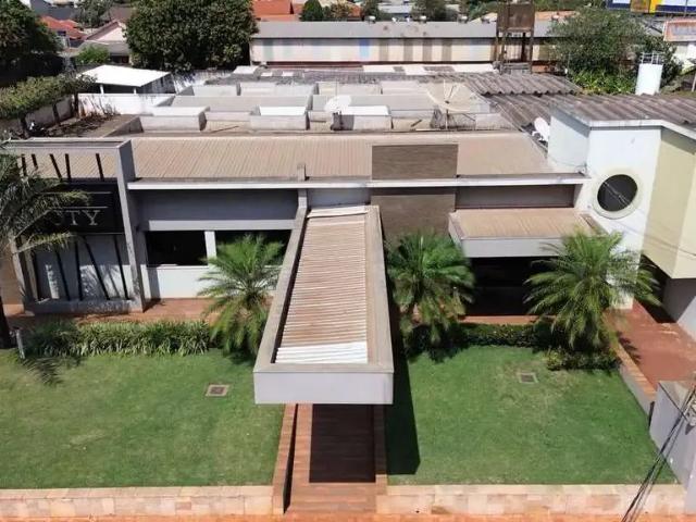 Casa / Sobrado Comercial para Venda em Maracaju/MS Centro 42 Quartos