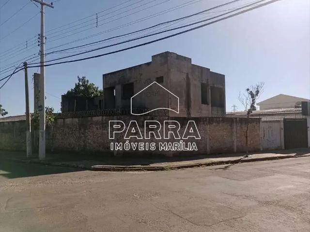 Casa / Sobrado Comercial para Venda em Marília/SP Jardim Cavallari 4 Quartos