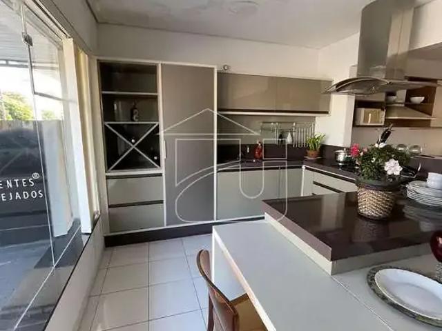 Casa / Sobrado Comercial para Venda em Marília/SP Somenzari