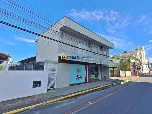 Casa / Sobrado Comercial para Venda em Navegantes/SC Centro 3 Quartos