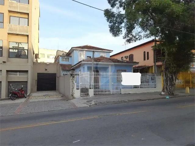 Casa / Sobrado Comercial para Venda em Niterói/RJ Fonseca