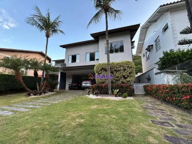 Casa / Sobrado Comercial para Venda em Niterói/RJ Itaipu 5 Quartos