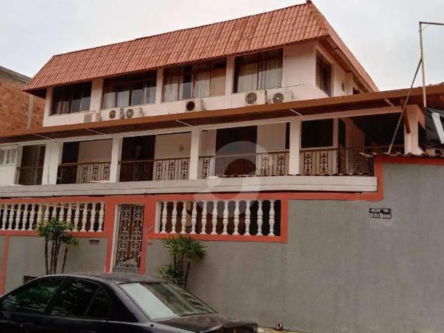 Casa / Sobrado Comercial para Venda em Niterói/RJ Piratininga 33 Quartos