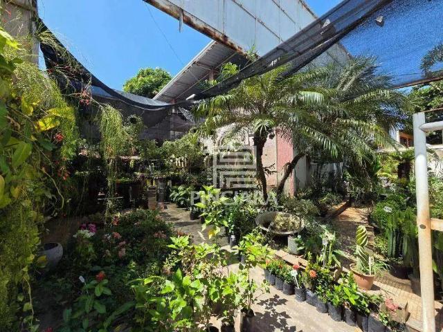 Casa / Sobrado Comercial para Venda em Niterói/RJ São Francisco 4 Quartos