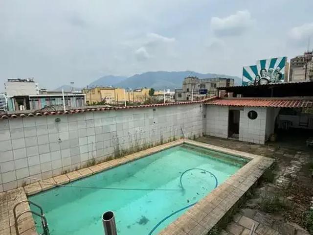 Casa / Sobrado Comercial para Venda em Nilópolis/RJ Centro 4 Quartos