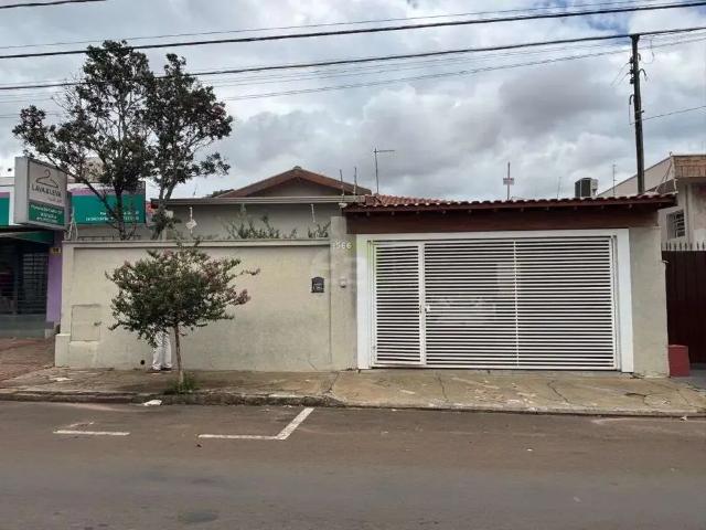 Casa / Sobrado Comercial para Venda em São Carlos/SP Centro 3 Quartos