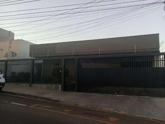 Casa / Sobrado Comercial para Venda em São José do Rio Preto/SP Santos Dumont 3 Quartos