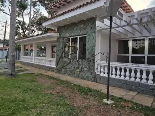 Casa / Sobrado Comercial para Venda em São José dos Campos/SP Jardim Apolo 4 Quartos